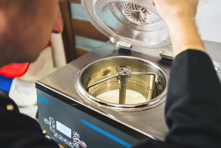 Ice Cream Pasteurization Machine Rotating with Closed Lid To Pasteurize ...