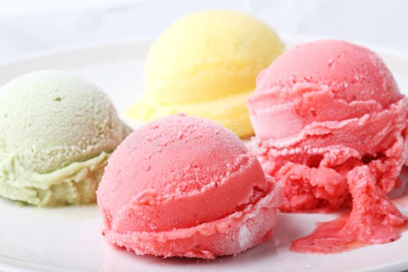 1,438 Ice Cream Treat Round Stock Photos - Free & Royalty-Free Stock ...