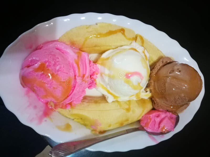 Ice cream stock image. Image of plates, vanila, cream - 179159777