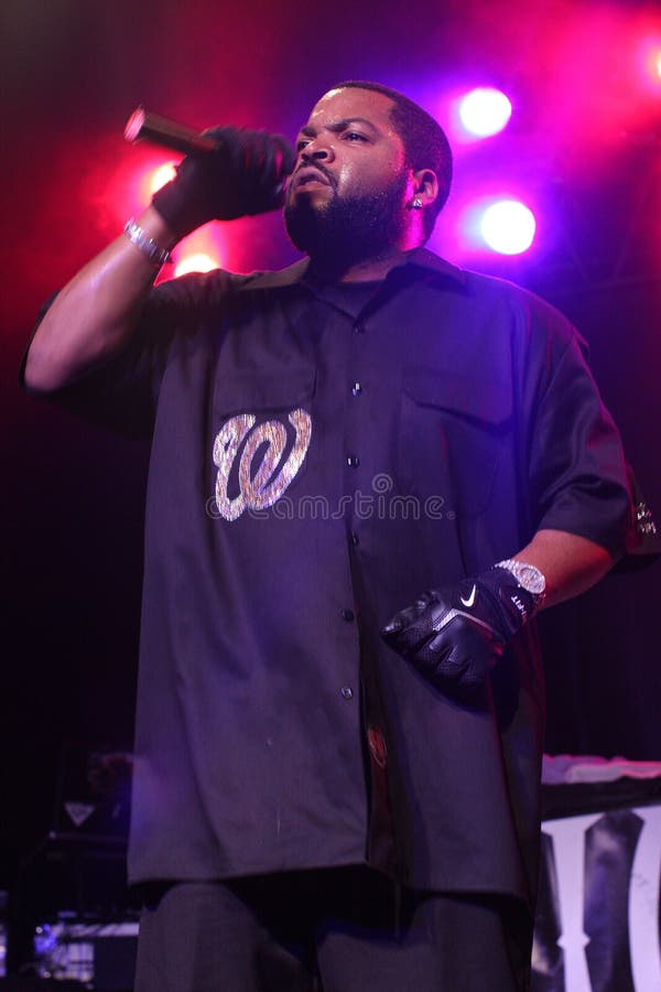 Rapper WC & Ice Cube editorial stock image. Image of cube - 168948649