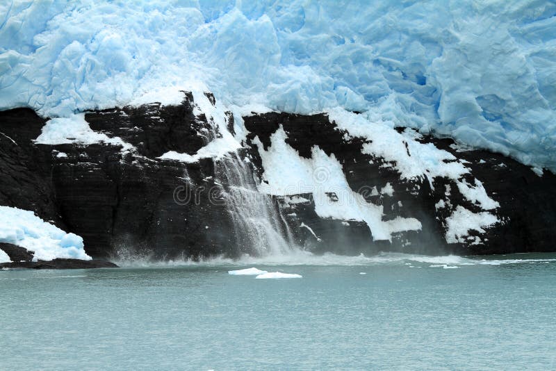 Iceberg Cliff stock image. Image of patagonia, phenomenon - 30046353