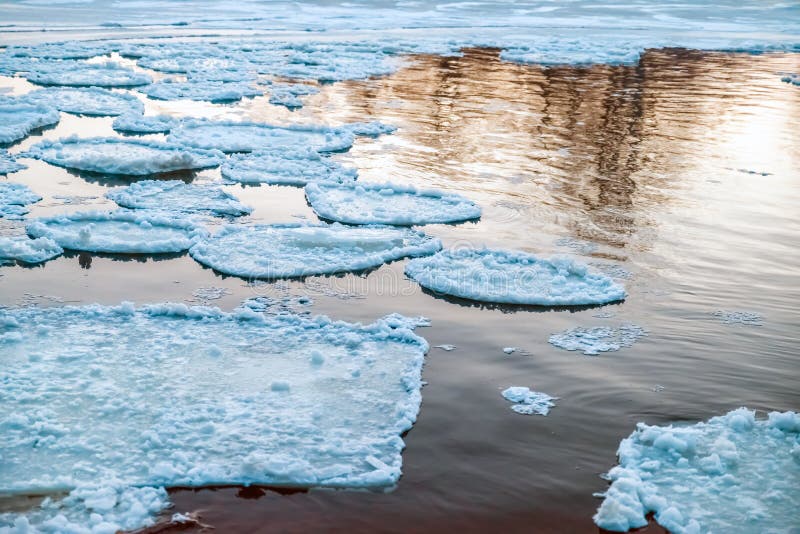 Spring Ice Drift on the River Stock Image - Image of frost, island ...