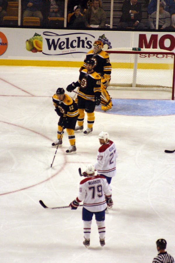 Ice Hockey Game editorial image. Image of offence, skater - 72381730