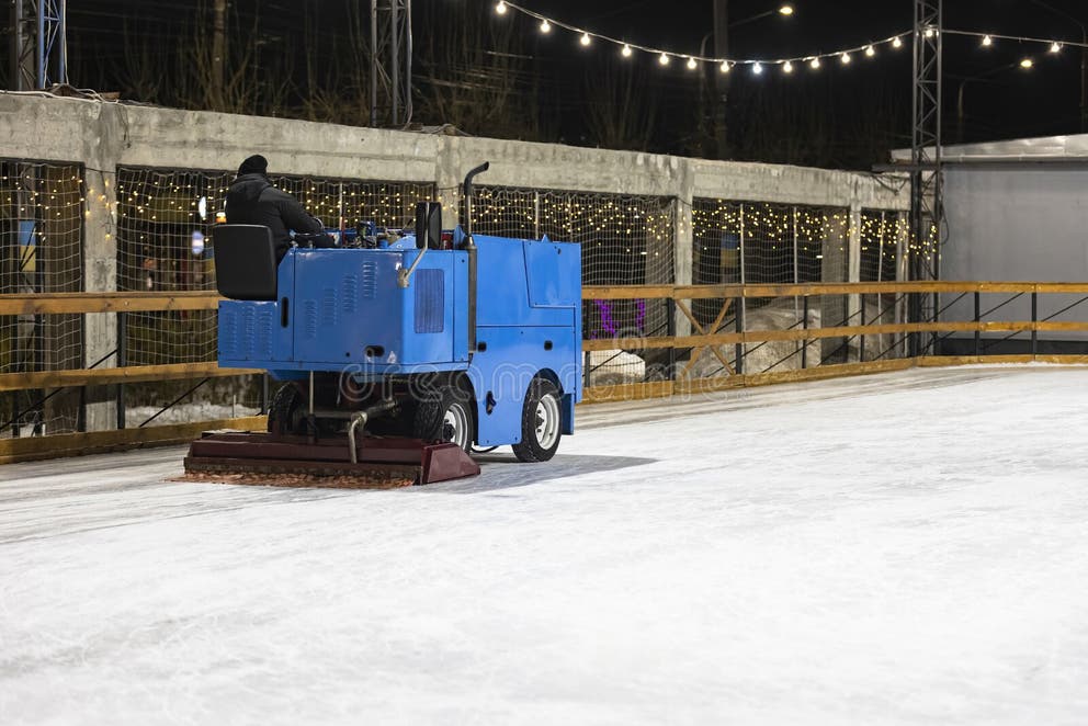 Ice leveling machine stock image. Image of arena, occupation - 242026943