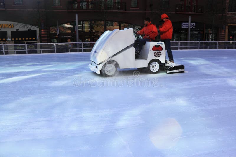 Ice resurfacing editorial stock photo. Image of machine - 23333108