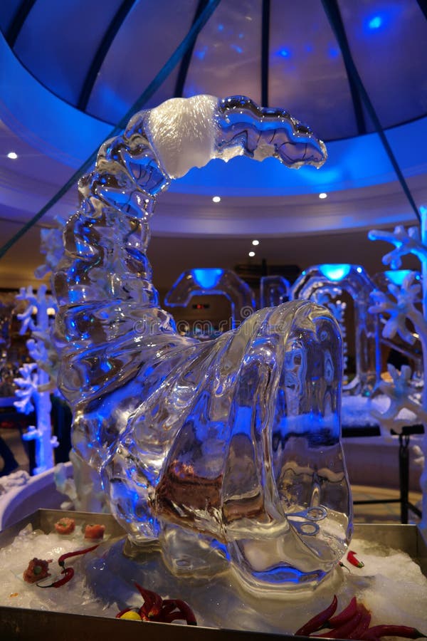 Ice sculpture editorial stock image. Image of light, buffet - 69238869