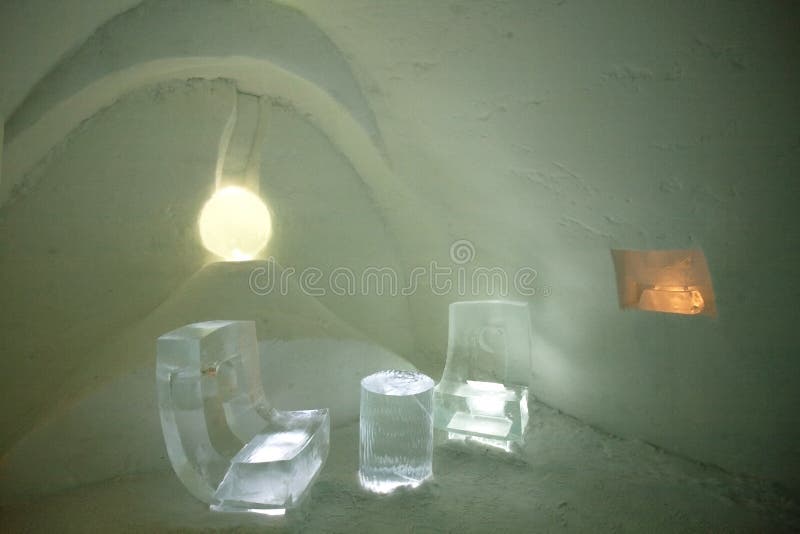 Ice sitting room editorial photography. Image of north - 18676422