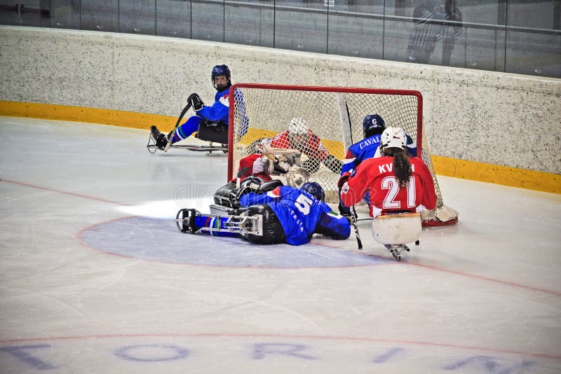 Ice Sledge Hockey editorial photography. Image of competition - 23631207
