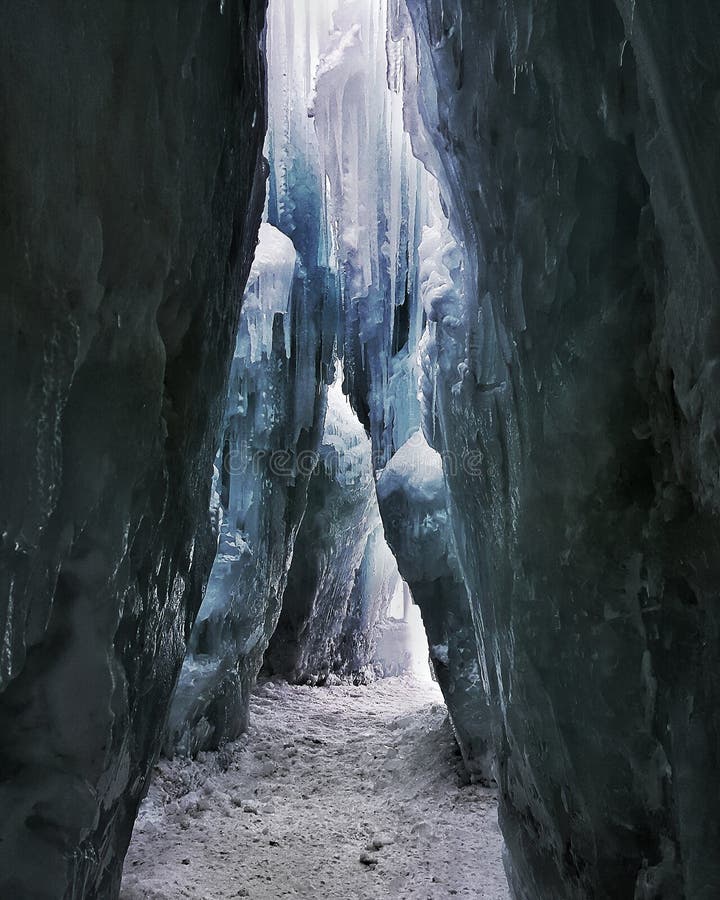 Ice tunnel stock image. Image of tunnel, utah, castles - 110902581