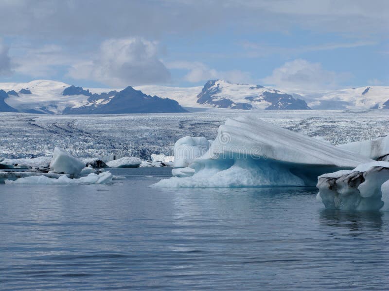 Iceberg e geleira foto de stock. Imagem de azul, montanhas - 18748948