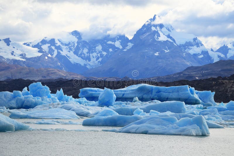 Iceberg Na Geleira De Upsala De Argentina Foto de Stock - Imagem de ...