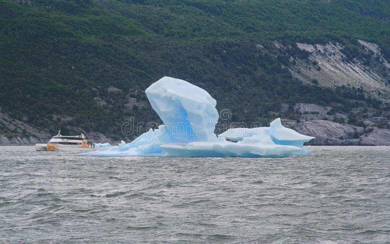 Iceberg and ship stock image. Image of nature, argentina - 120918183