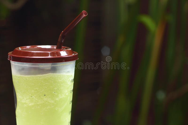 Iced Green Tea or Green Tea Smoothie Stock Photo - Image of foam, fresh ...