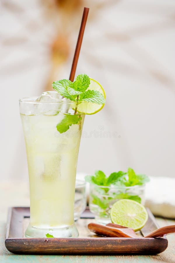 Iced Green Tea with Lime Garnish Stock Photo - Image of lime, drink ...