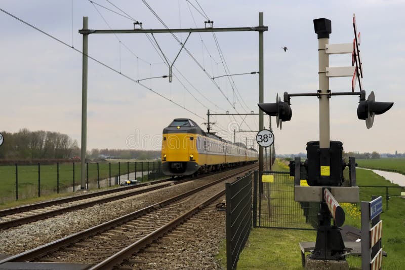 ICM Koploper Intercity Train Arrives at Amsterstam Central Station ...