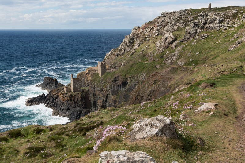 Iconic Ruins of Crowns Engine Houses of Botallack Mine, Cornwall, UK ...