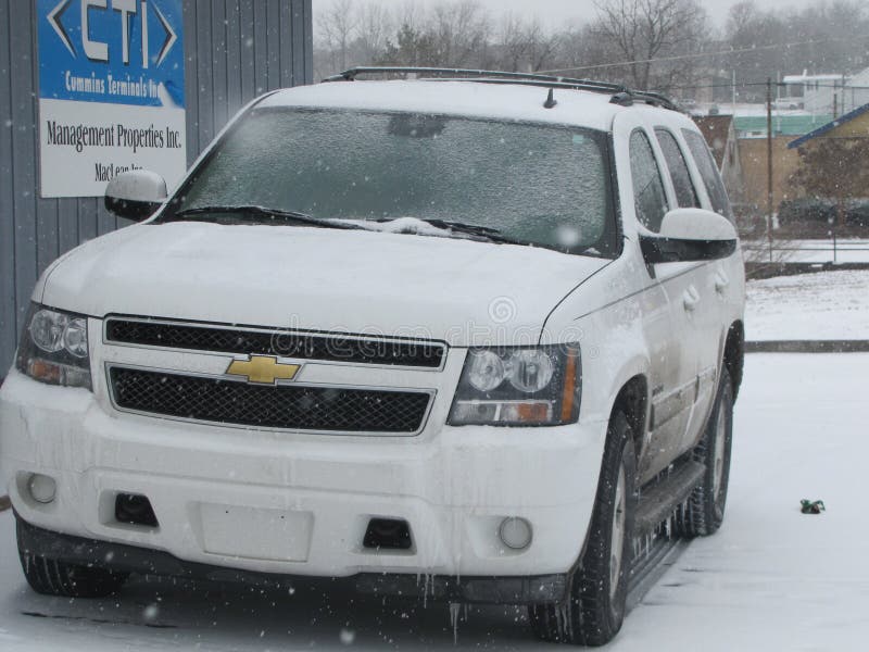 Icy Car editorial stock image. Image of trees, signs - 76161394