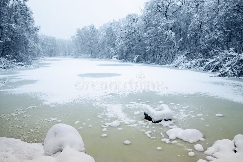 Icy lake stock image. Image of landscape, frozen, park - 28258099