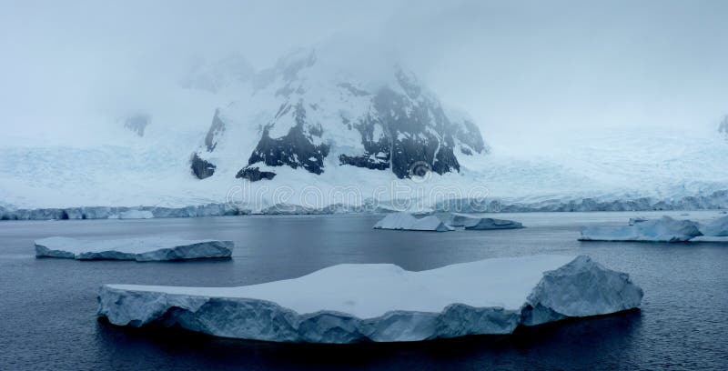 Icy Landscape in Antarctica Stock Photo - Image of ices, berg: 17813942