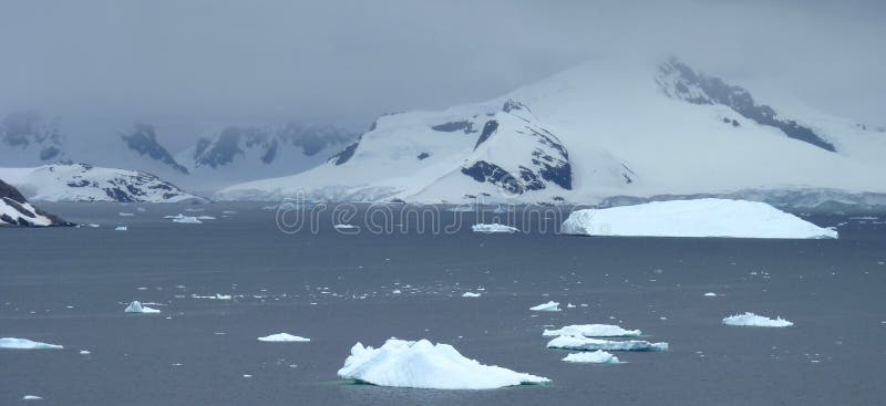 Icy Landscape in Antarctica Stock Photo - Image of ices, berg: 17813942