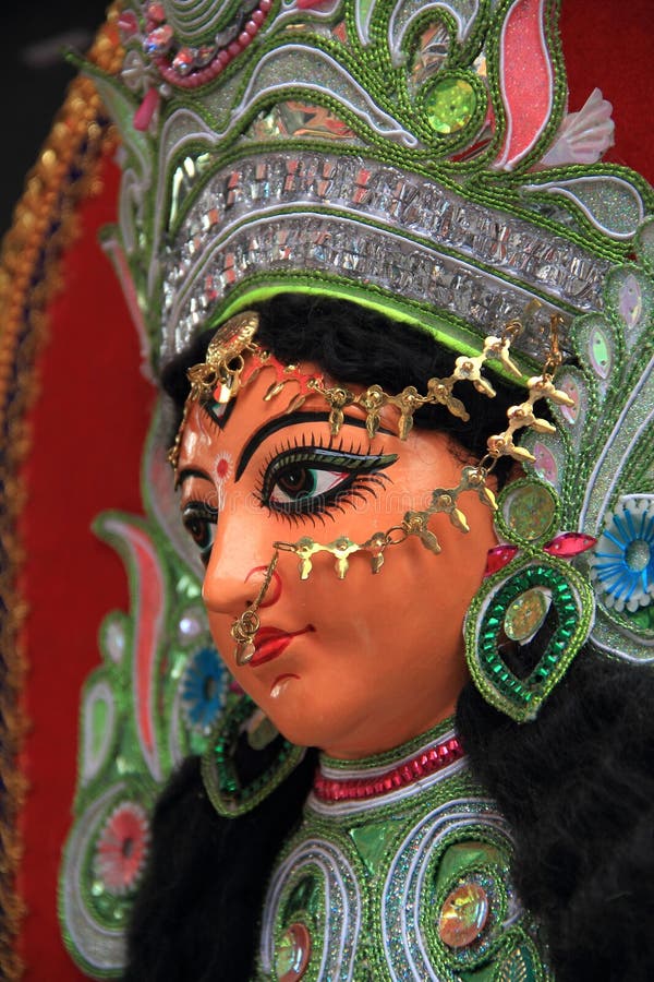 Idolen van Godin Durga. stock foto. Image of goud, godsdienst - 34215380