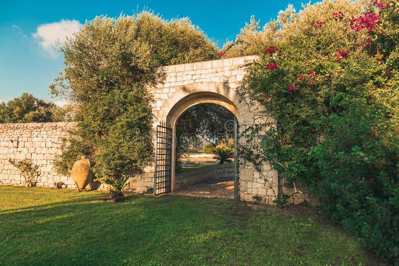 Old Arc Gateway in a Garden in Italy Stock Image - Image of castle ...