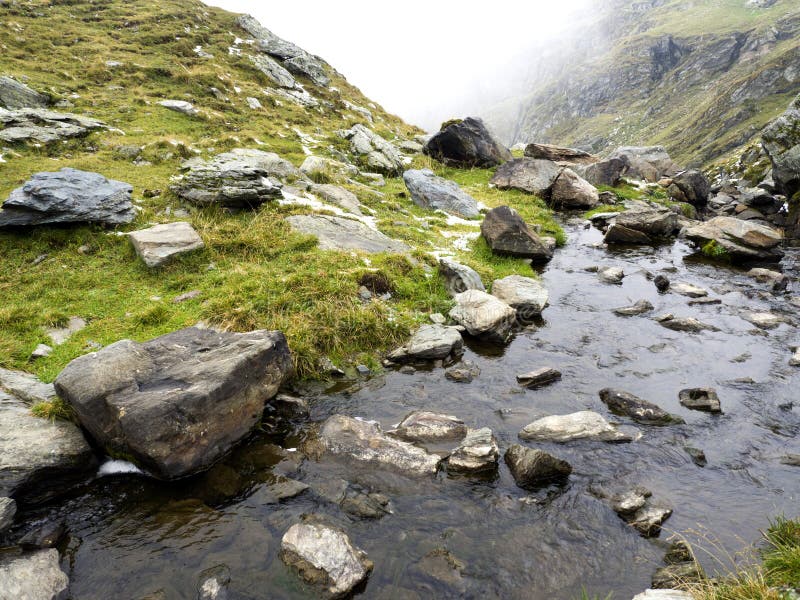 Idyllic Autumn Scene in the Alps with Mountain Lake Reflection Stock ...
