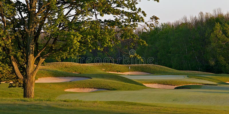 Idyllic Golf Course Hole Scene Stock Image - Image of majestic, beauty ...