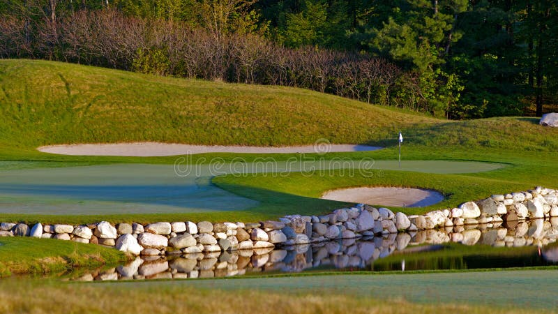 Idyllic Golf Course Hole Scene Stock Image - Image of beauty, season ...