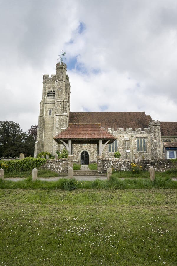 Iglesia De Harrietsham, Kent Foto de archivo - Imagen de santo ...