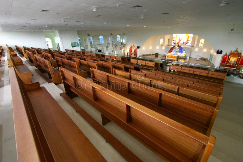 2,398 Altar De Una Iglesia Moderna Fotos de stock - Fotos libres de ...
