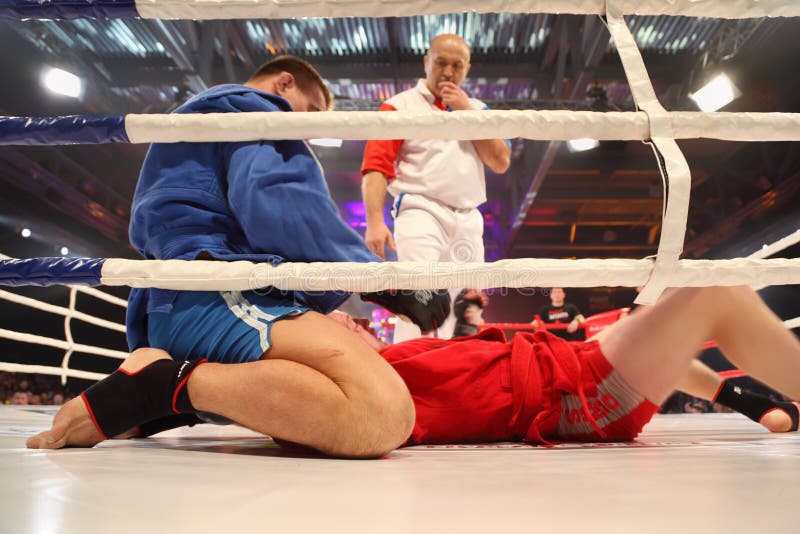 Igor Antoniuk and Alexei Ivanov at Ring Editorial Image - Image of moscow, light: 23238030