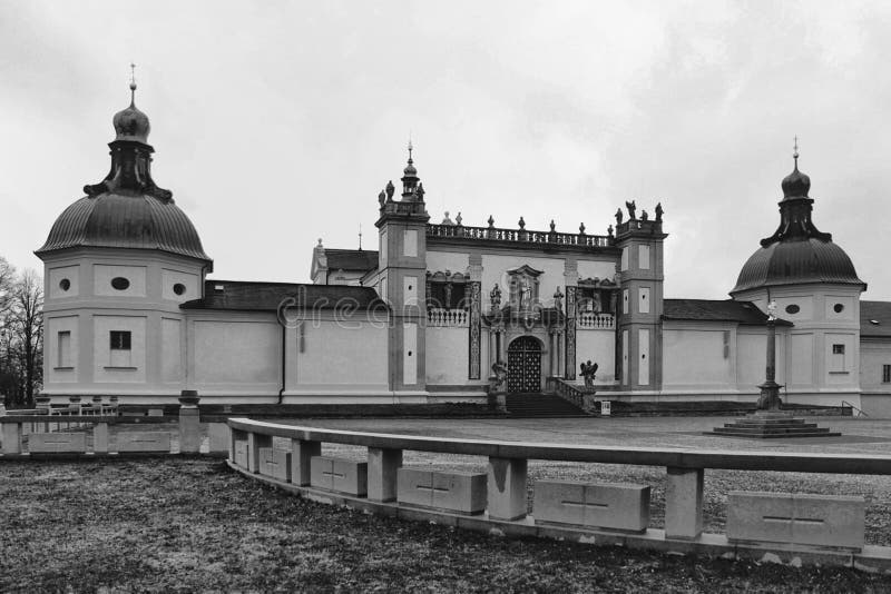 Igreja De Checo Pribram Do Monumento Santamente Imagem de Stock ...