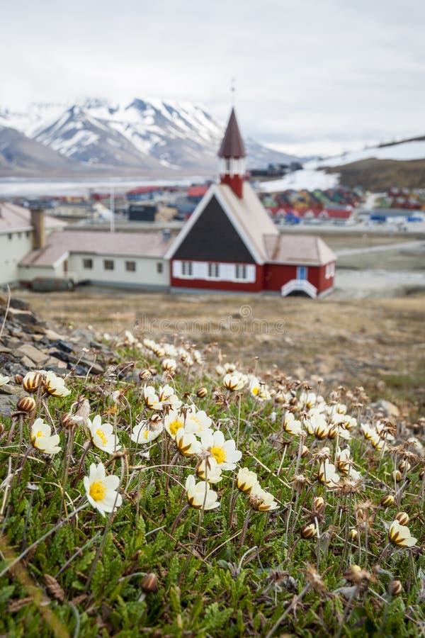 Igreja Em Longyearbyen, Svalbard, Noruega Foto de Stock - Imagem de ...