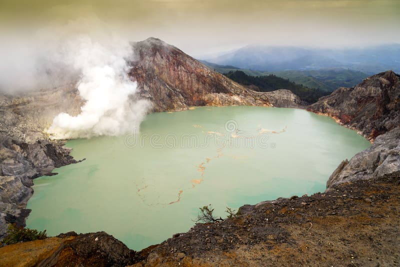 Ijen Crater, Java, Indonesia Stock Image - Image of java, light: 76324597