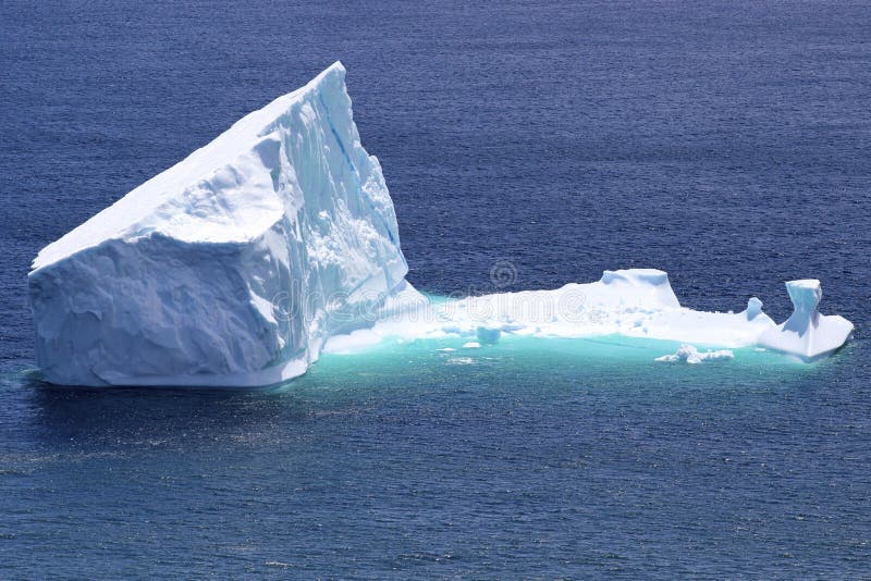 Ijsberg stock foto. Image of koude, zuiver, noord, zuiverheid - 50001240