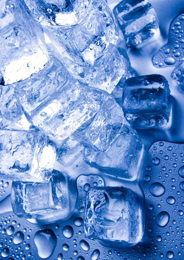 De Close-up van ijsblokjes stock foto. Image of achtergronden - 13602530