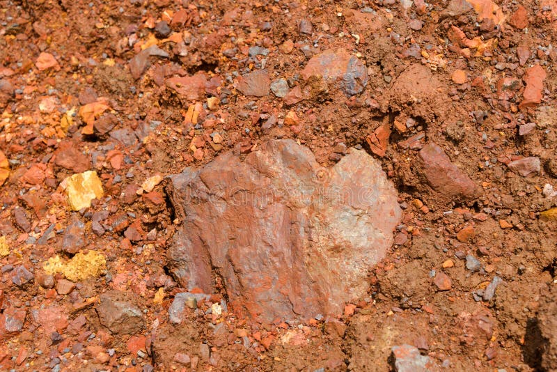 Reeks Van Ruwe Mineralen En Ertsen Met Namen Selectieve Nadruk Stock ...