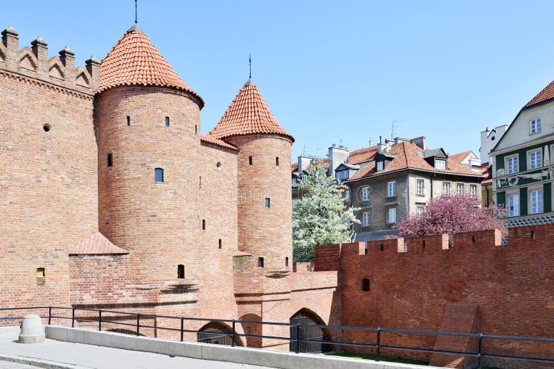 Il barbacane immagine stock. Immagine di fortificato - 30895817