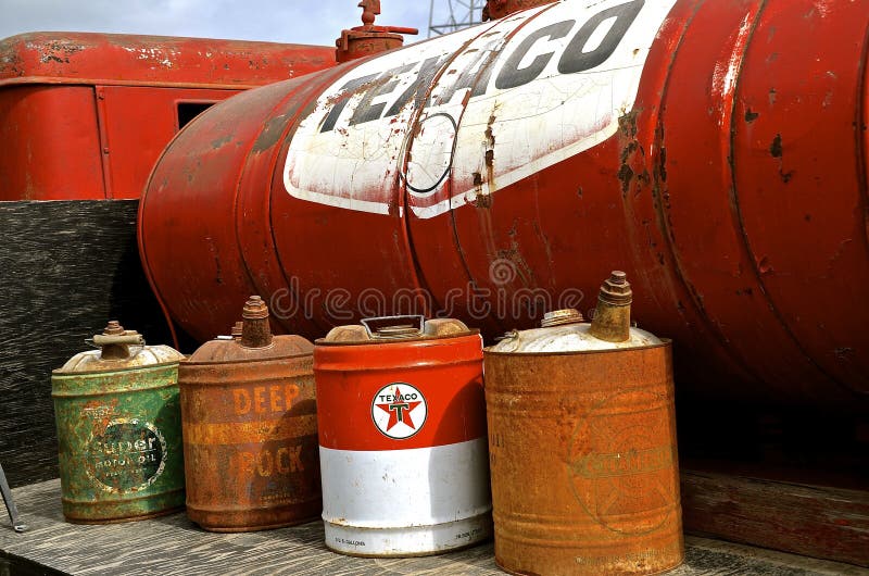 Il Baril De Gaz Rouge De Texaco Photographie éditorial - Image du ...