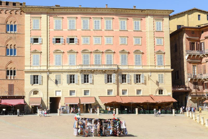 Il Campo Square at Siena on Italy Editorial Image - Image of europe ...