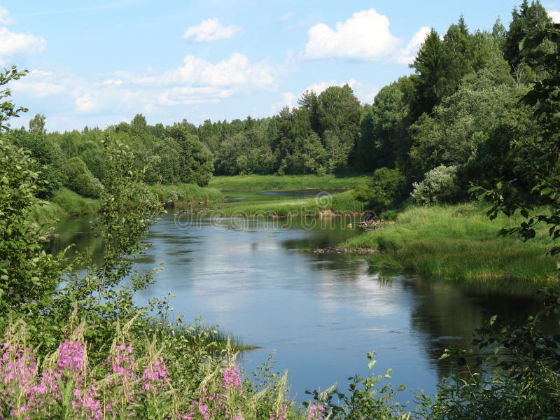 Il fiume fine immagine stock. Immagine di pacificazione - 3967343