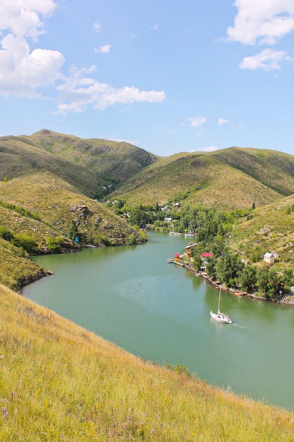 Il Fiume Irtysh, Il Kazakistan Fotografia Stock - Immagine di felice ...