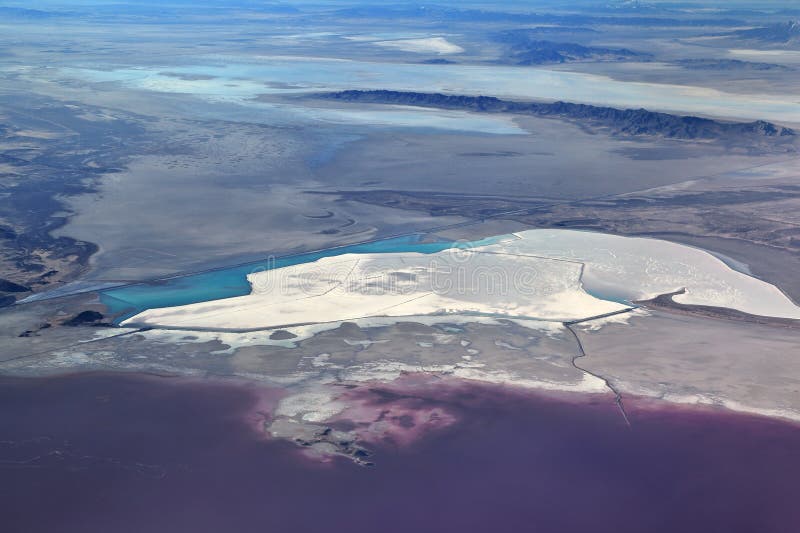 Deserto Di Un Grande Lago Salato A Bonneville Salt Flats Nello Utah ...