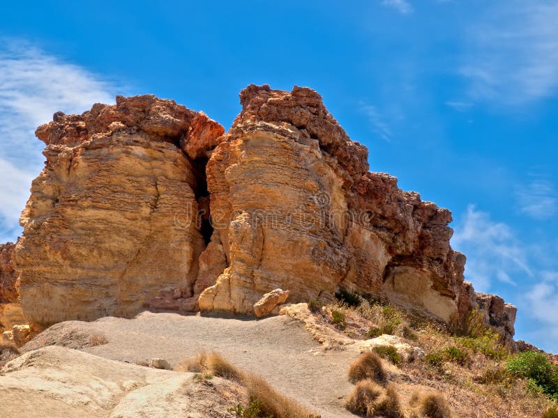Il-Karraba stock image. Image of boulder, fissure, hill - 14972617