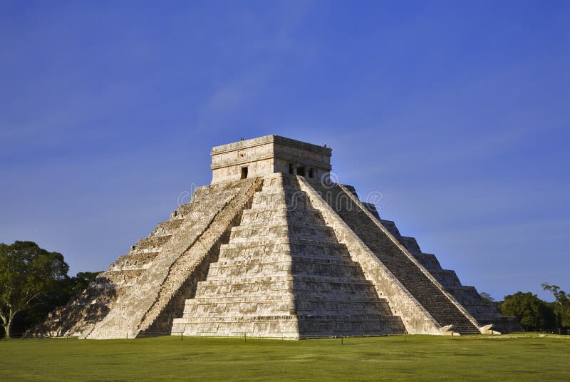 Il Messico immagine stock. Immagine di yucatano, piramide - 3776659