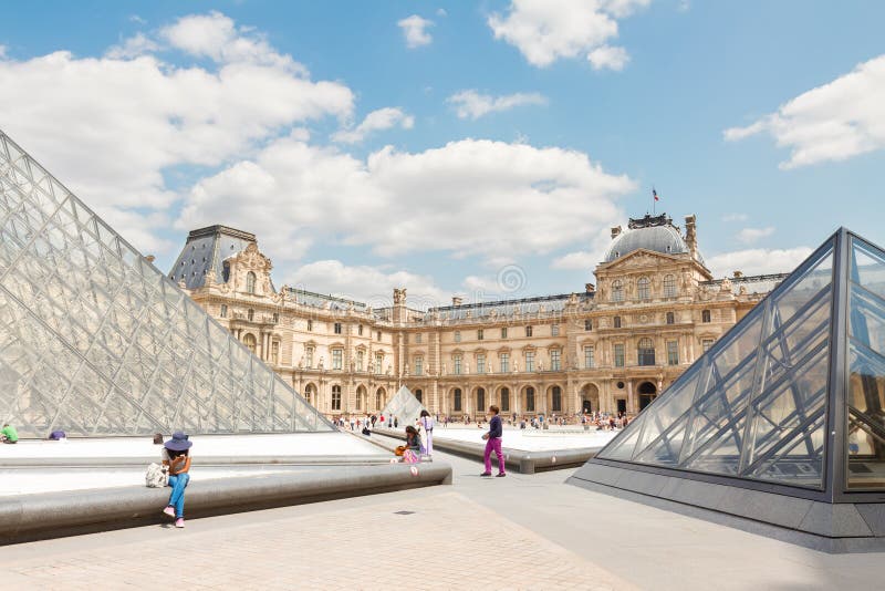 Il Museo Di Arte Della Feritoia a Parigi Immagine Stock Editoriale ...