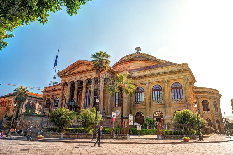 Teatro Massimo Vittorio Emanuele a Palermo in Sicilia, Italia ...