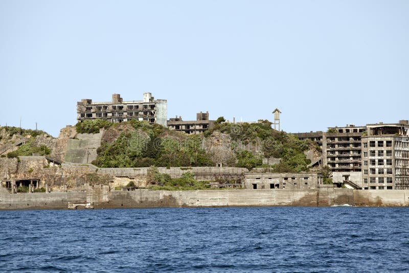 Ilha de Hashima foto de stock. Imagem de parede, sujo - 34397698