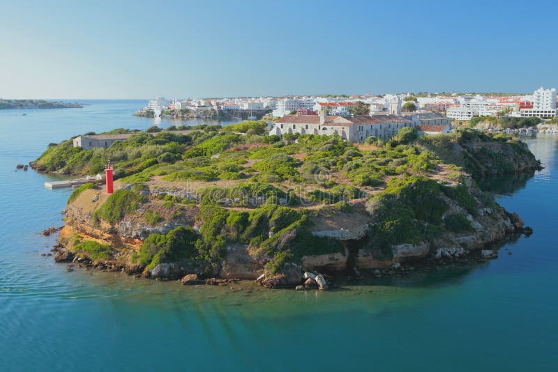 Ilha De Isla-del-Ray E Da Cidade Maon, Menorca, Espanha Foto de Stock ...
